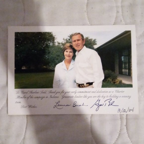 Accents | Autographed Picture Of George W Bush And Laura Bush | Poshmark